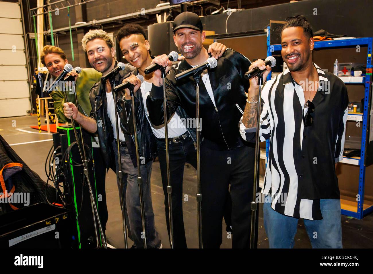 mmc Dennis Dnice Somuah, Jay Khan, Prince Damien, Joel de Tombe und ...