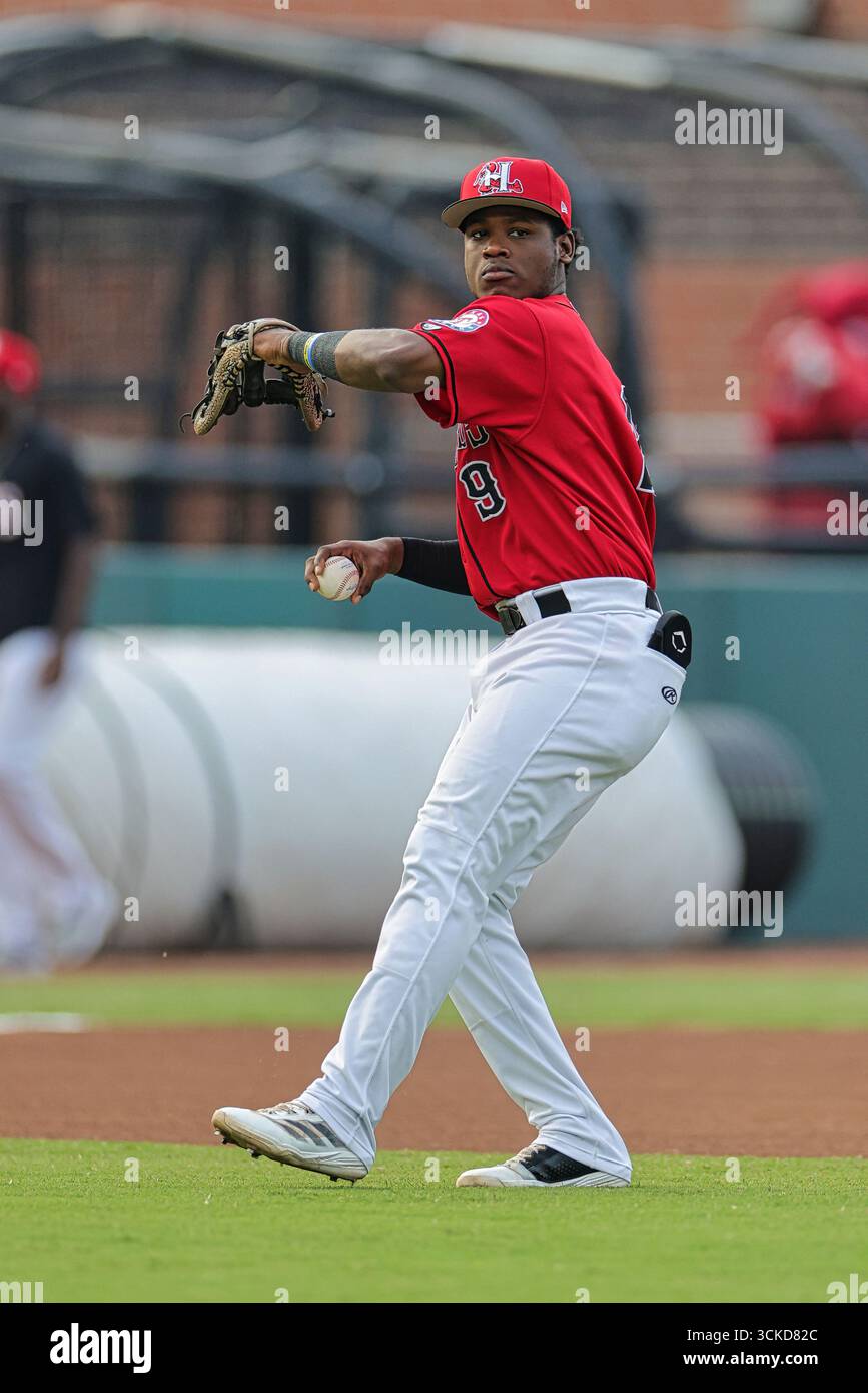 Hickory, NC: Hickory Crawdads third base Esteban Mejia (9) makes a ...