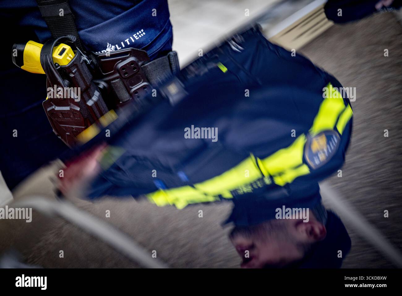 GENEMUIDEN Police officers at work. ANP /HOLLANDSE HOOGTE /ROBIN ...
