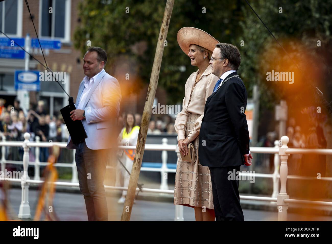 GENEMUIDEN - Queen Maxima arrives for the opening of the Carpet Museum ...