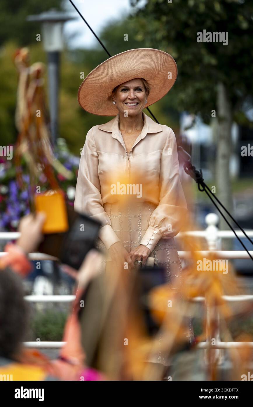 GENEMUIDEN - Queen Maxima arrives for the opening of the Carpet Museum ...