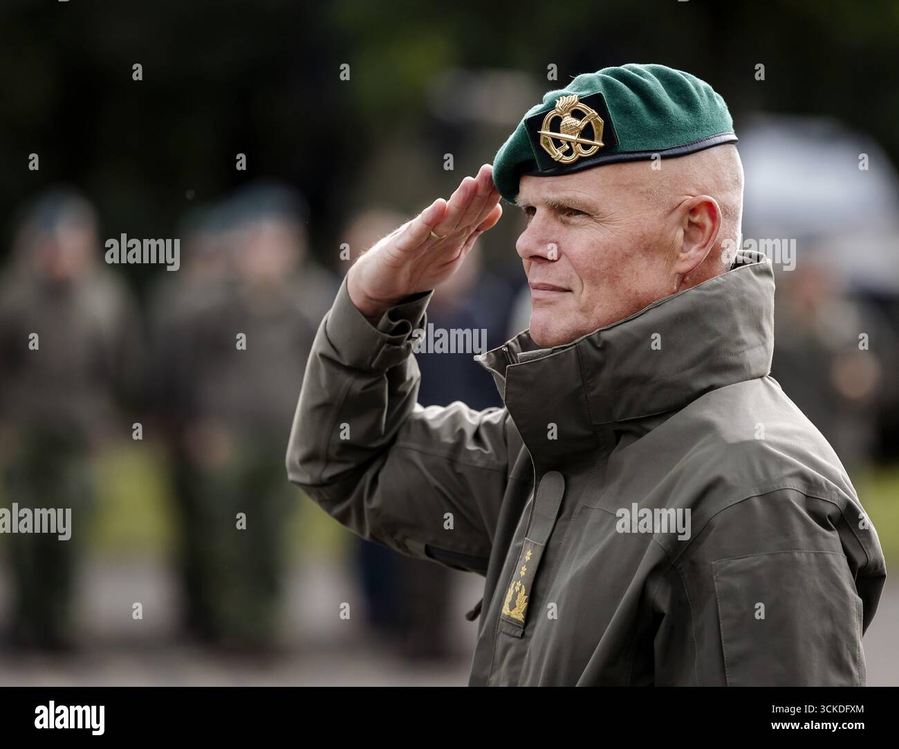 STROE - Lieutenant General Jan Swillens, Commander of the Royal ...