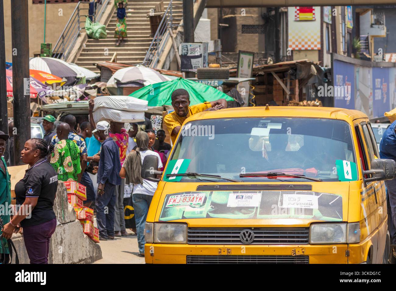 Lagos workday hi-res stock photography and images - Alamy