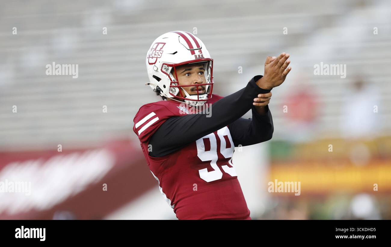 Massachusetts Minutemen place kicker Derek Morris (99) lines up the ...