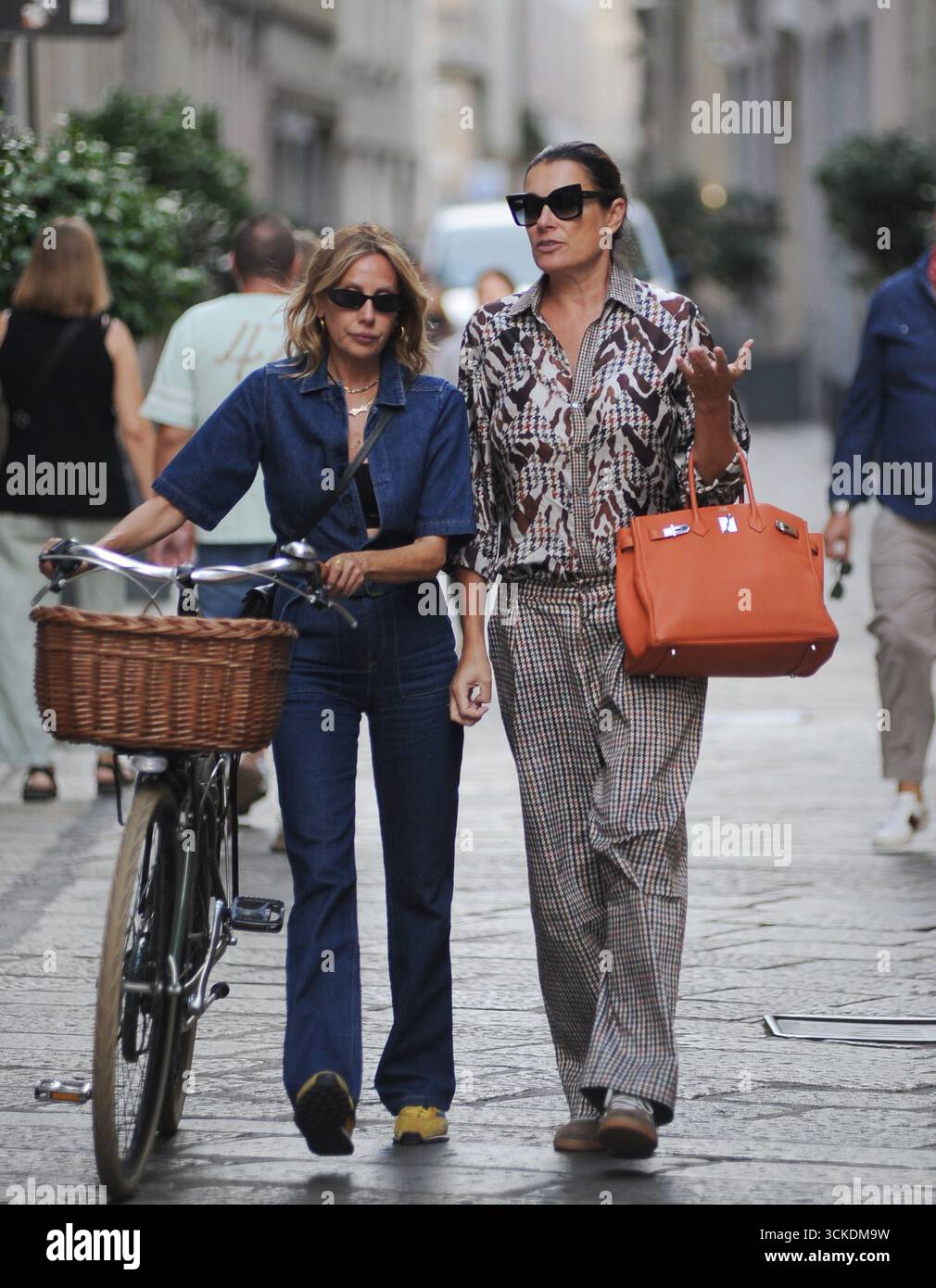 Milan, Alena Seredova strolls through the streets of the city center ...