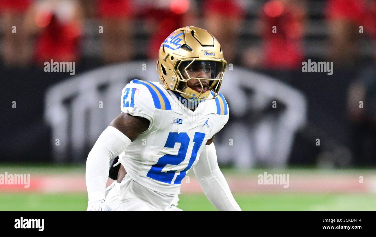 UCLA defensive back Cole Martin (21) during an NCAA football game on ...