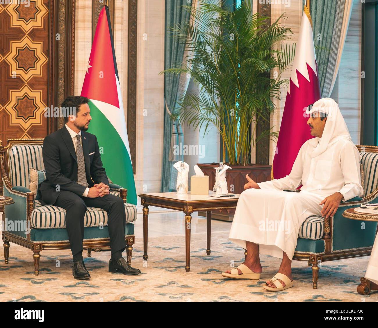 Jordanian Crown Prince Hussein bin Abdullah II meets with the Emir of ...