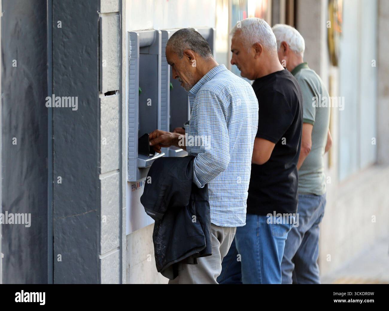 Repo rates hi-res stock photography and images - Alamy