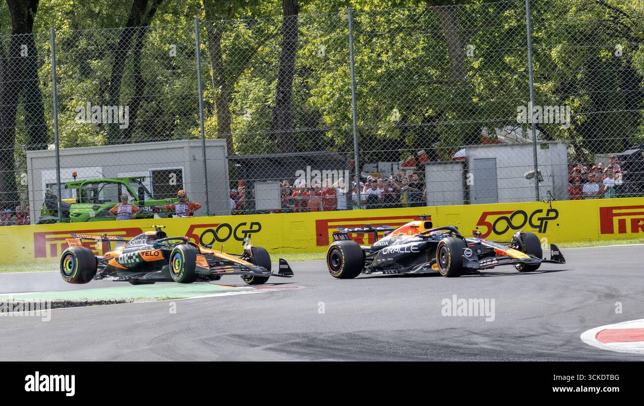 N°1 Max Verstappen NDL Oracle Red Bull Racing Vs. Norris during Pirelli ...