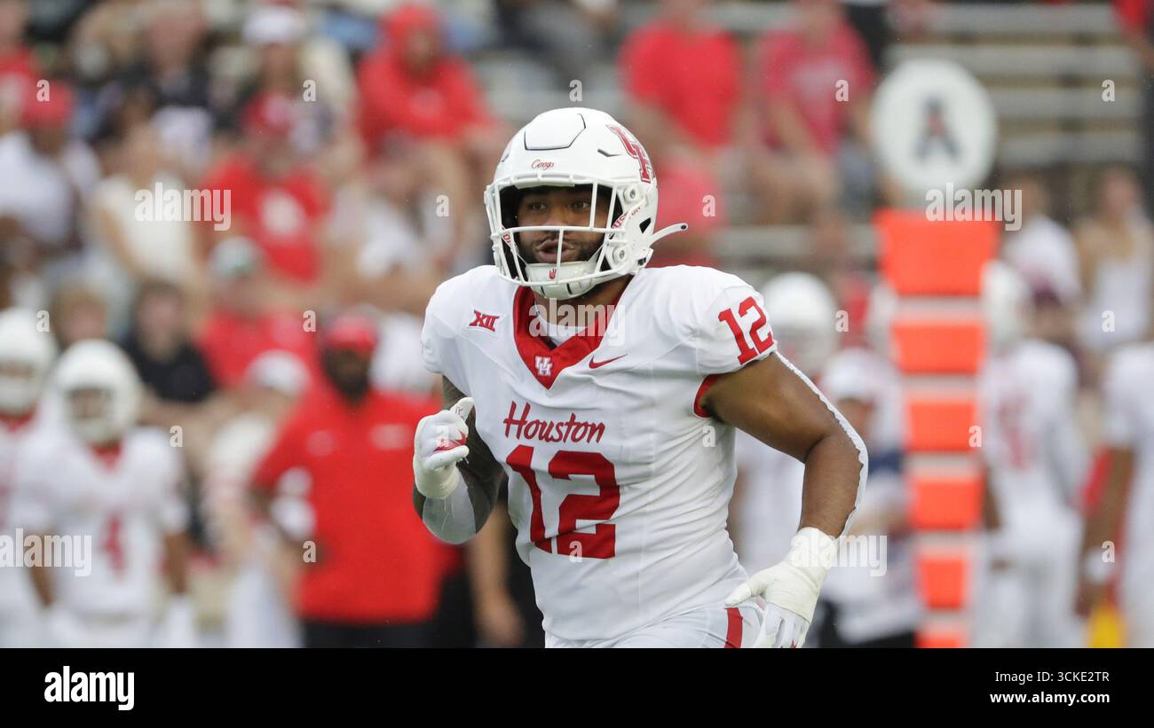 Houston linebacker Sione Fotu during an NCAA football game against Rice ...