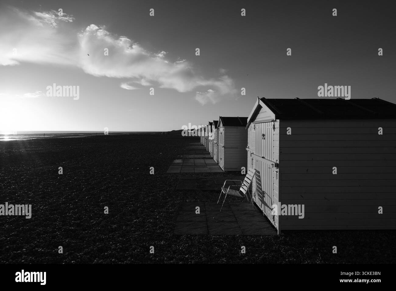 WORTHING SEASIDE TOWN WEST SUSSEX BEACH HUTS CHALETS PIER Stock Photo ...