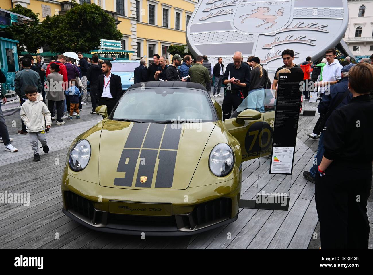 Die Internationale Automobil-Ausstellung, kurz IAA, ist eine der ...