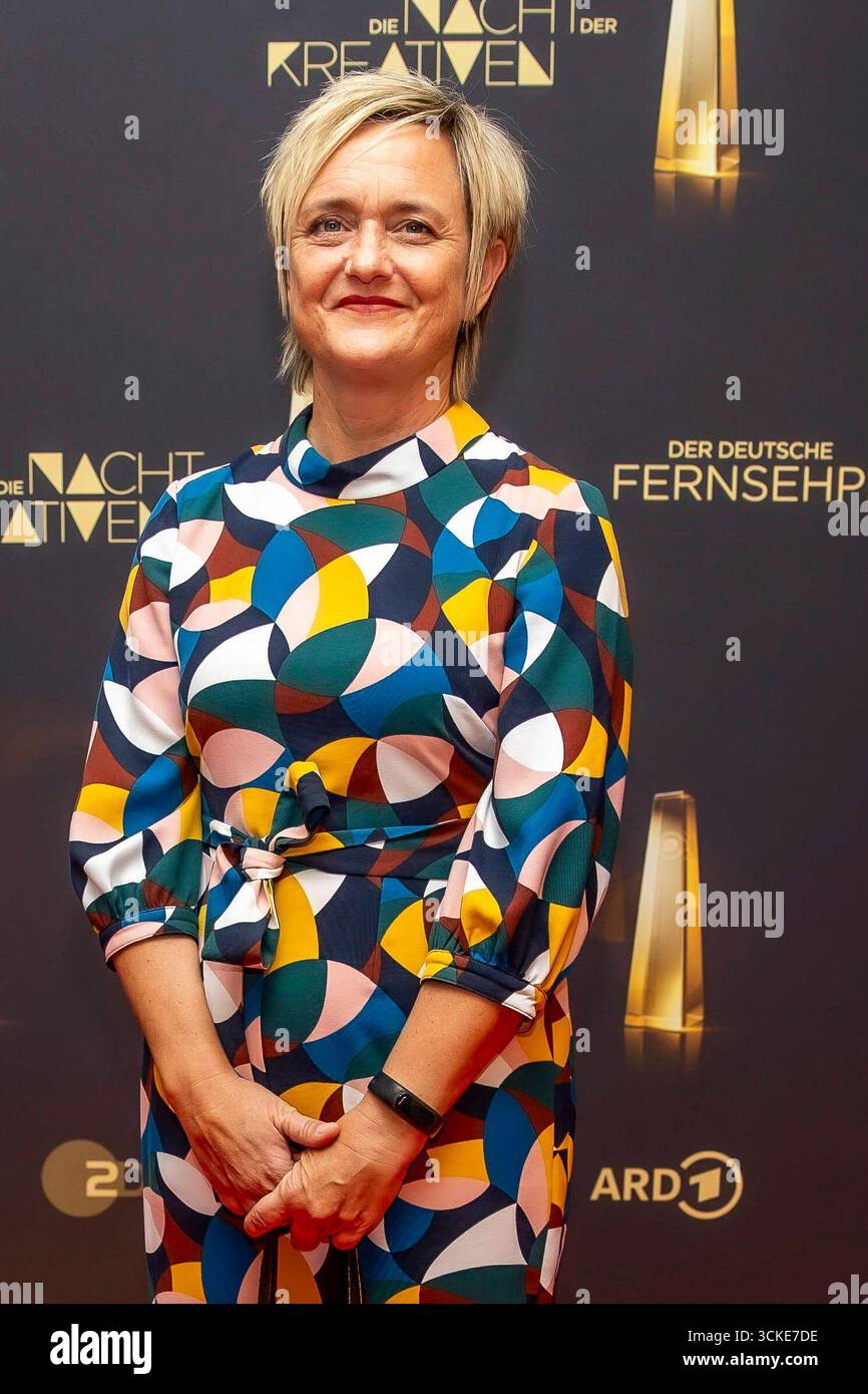 abb Ellen Ehni WDR Chefredakteurin Buntes Kleid zu Gast auf dem roten ...