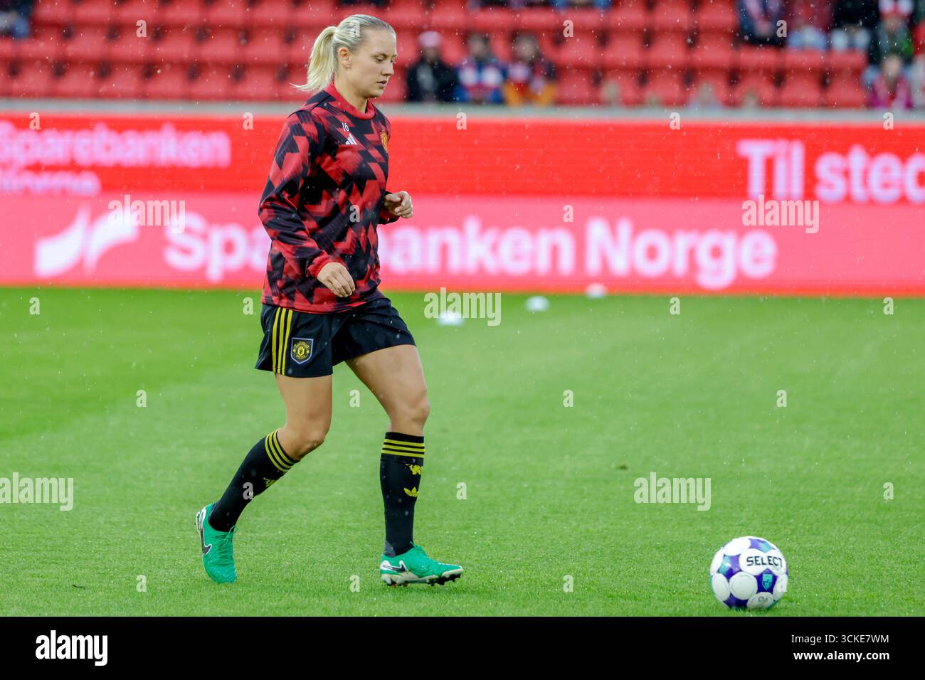 Bergen 20250911. Manchester United's Lisa Naalsund before the Champions ...