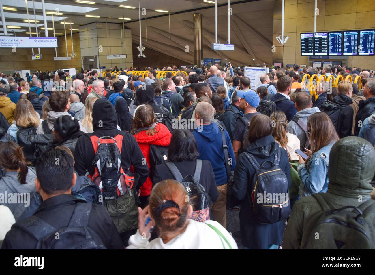 London underground strike elizabeth hi-res stock photography and images ...