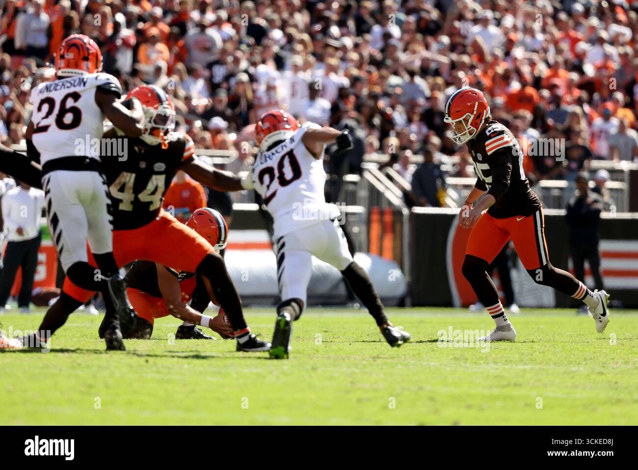 Cleveland Browns kicker Andre Szmyt (25) lines up for a kick during an ...