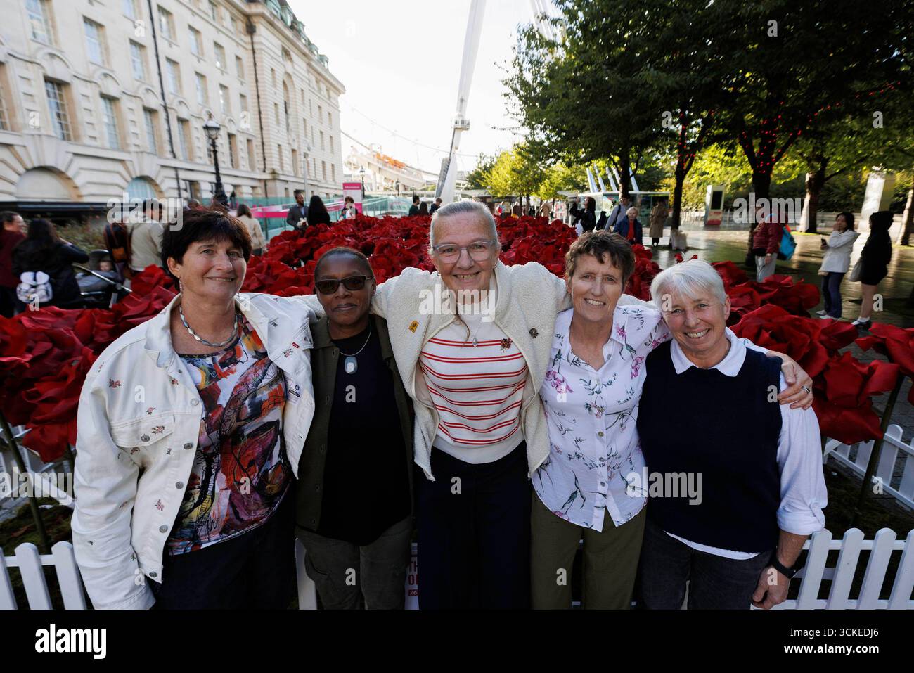 EDITORIAL USE ONLY (Left to right) Former England rugby players, Janis ...