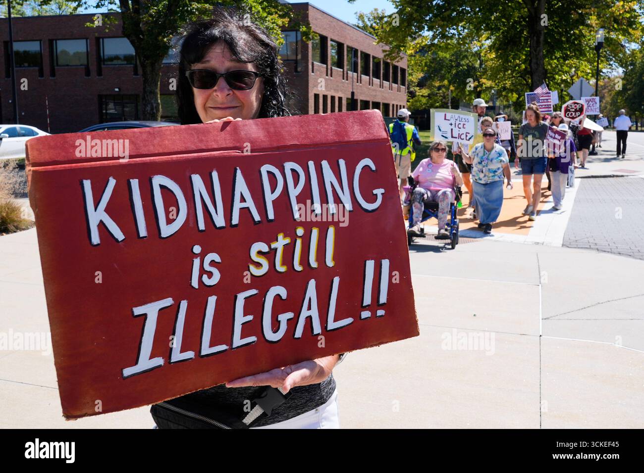 Protesters picket near the U.S. Immigration and Customs Enforcement ...