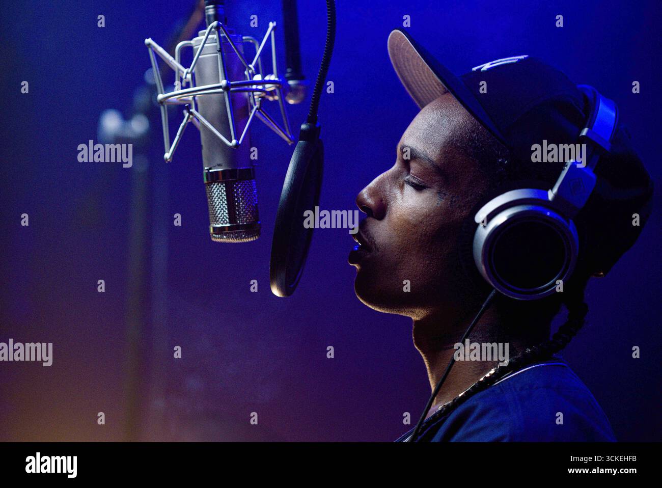 Lowest city hi-res stock photography and images - Alamy