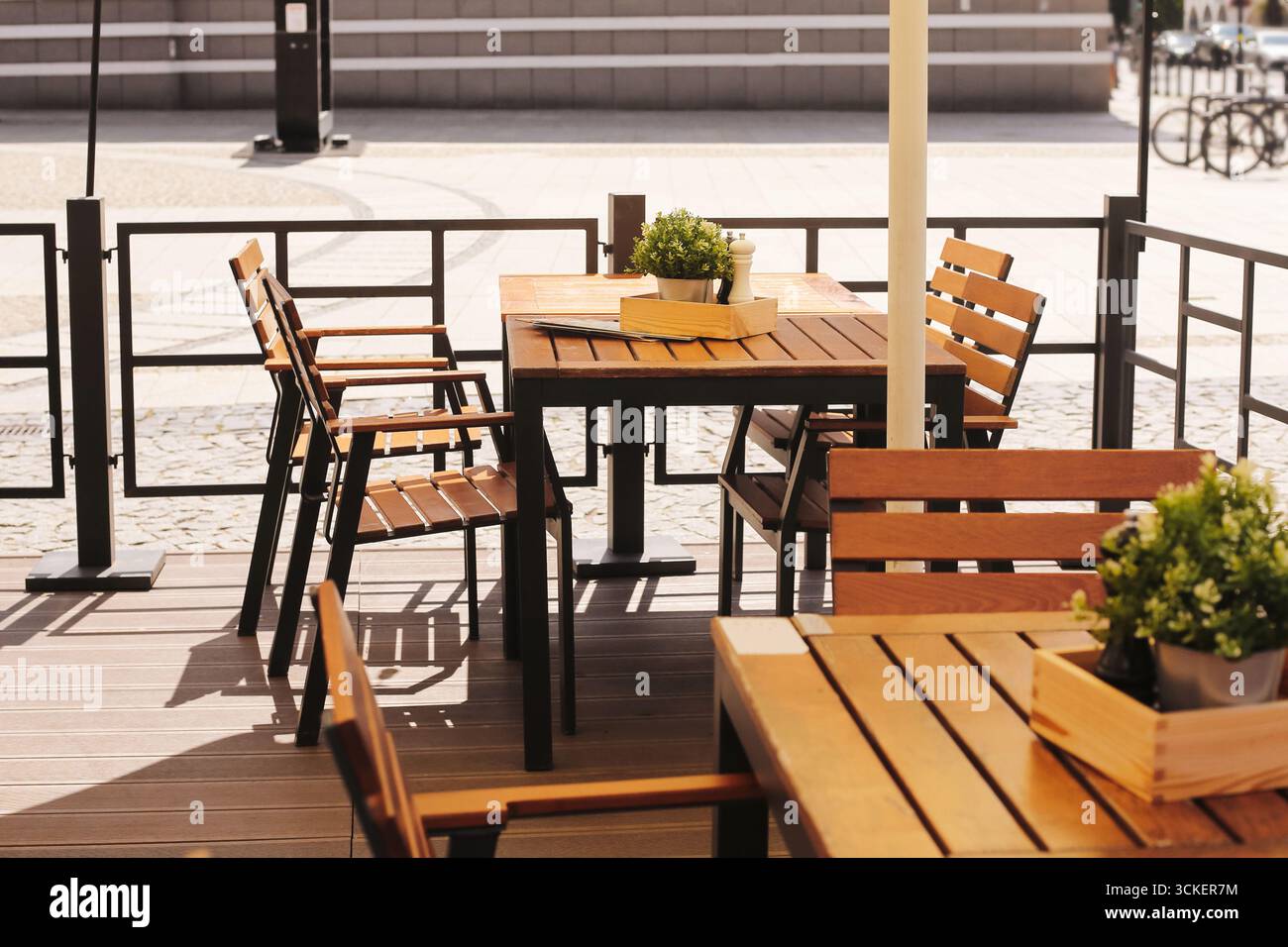 Cafechair hi-res stock photography and images - Alamy