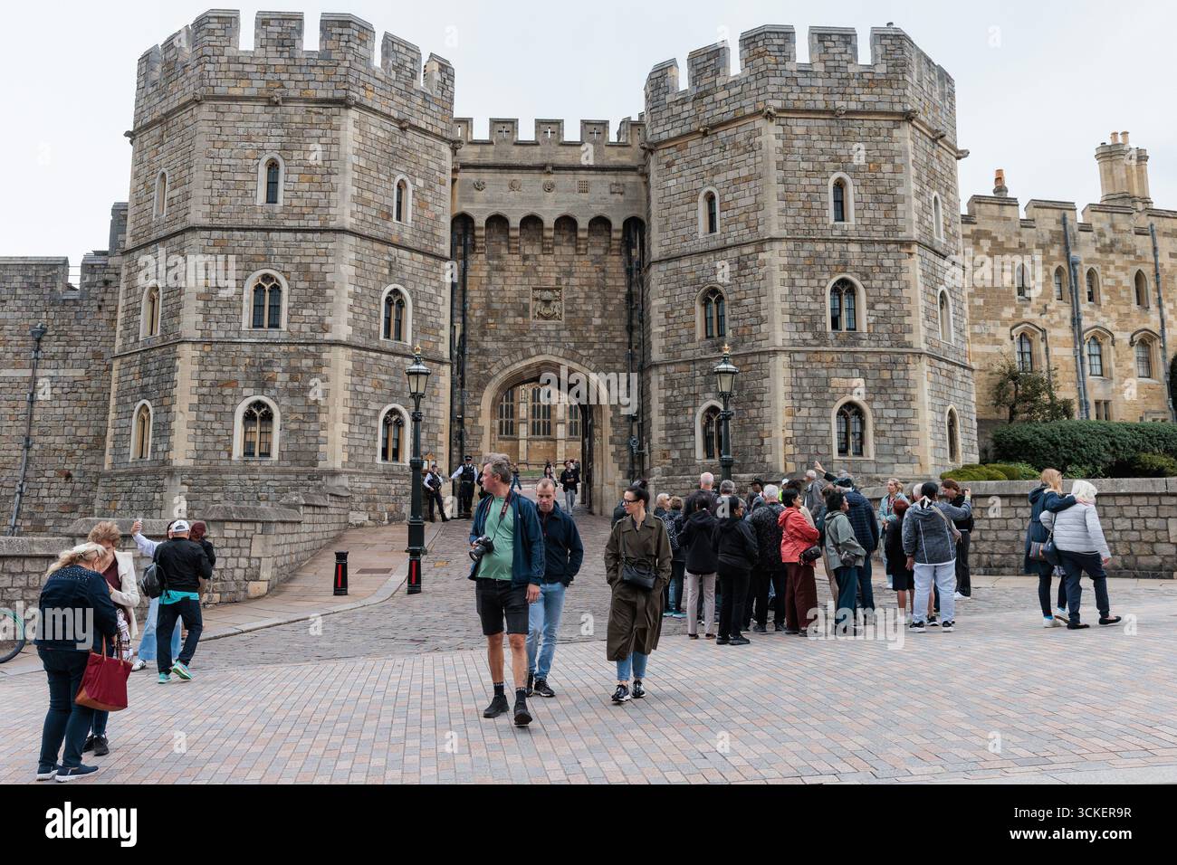 Windsor, UK. 11th September, 2025. Visitors come and go from Windsor ...