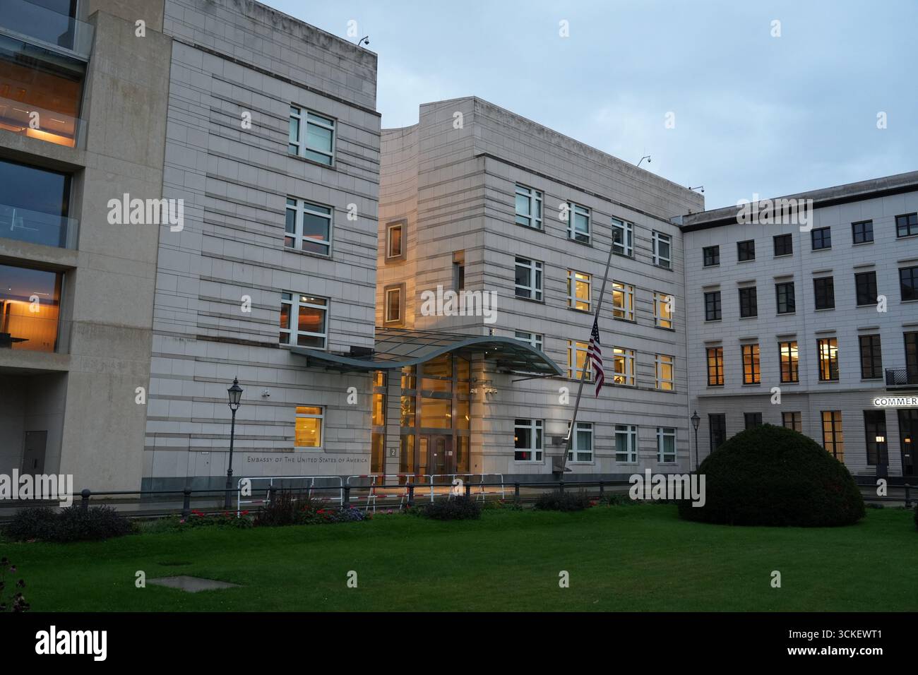 11 September 2025, Berlin: The US embassy flag is flying at half-mast ...