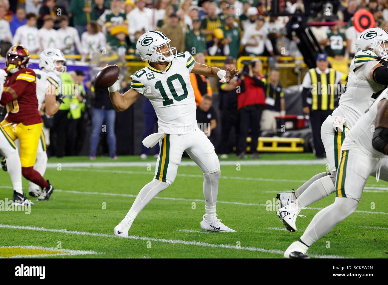 Green Bay Packers quarterback Jordan Love throws during the first half ...