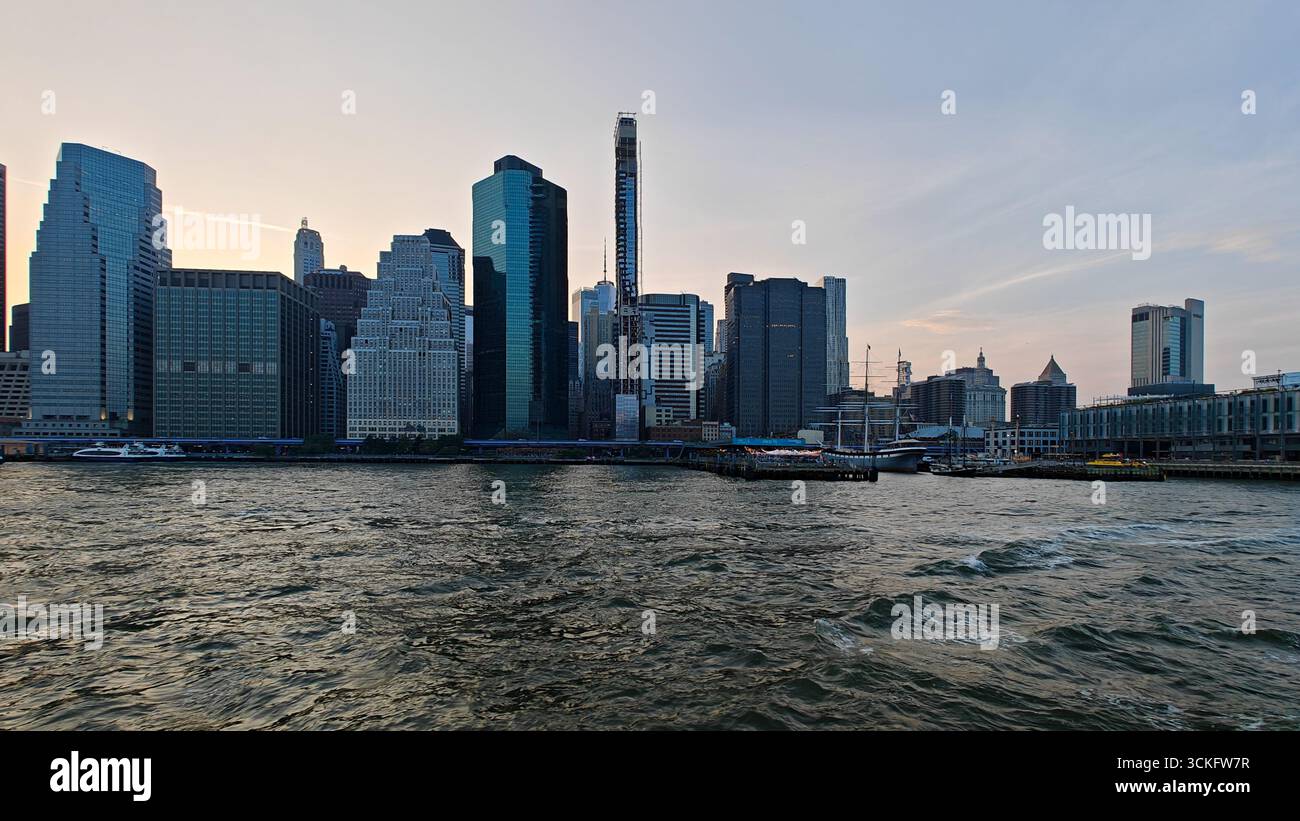 Skylineamerica hi-res stock photography and images - Alamy