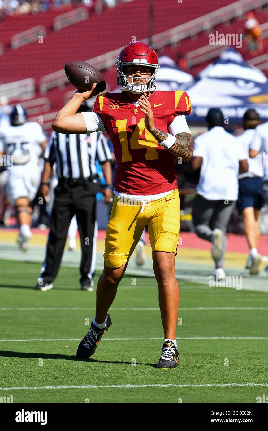LOS ANGELES, CA - SEPTEMBER 06: USC Trojans quarterback Jayden Maiava ...