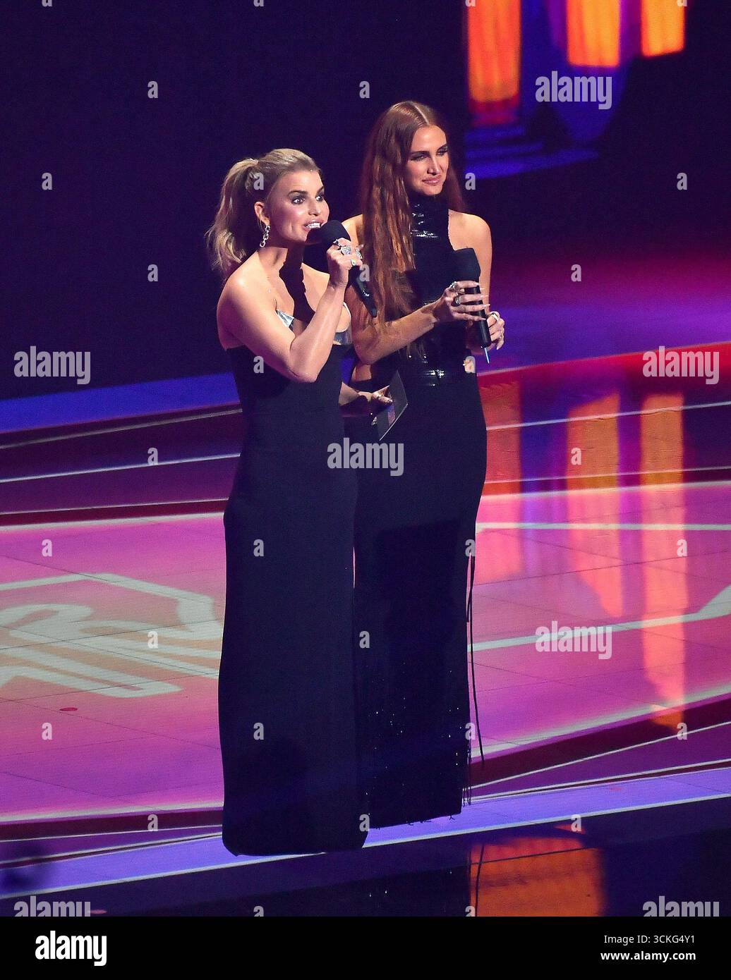Jessica Simpson and Ashlee Simpson Ross speak onstage during the 2025 ...