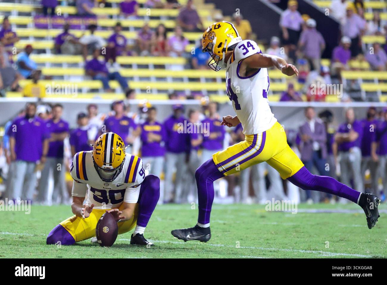 LSU Tigers place kicker Damian Ramos (34) attempts a field goal during ...