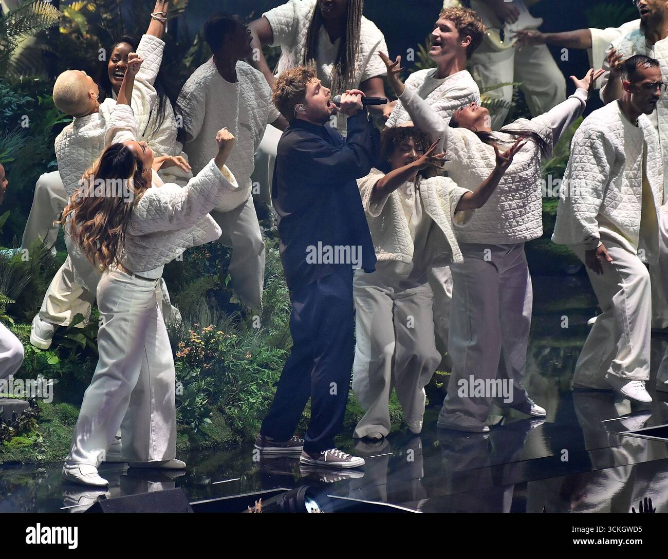 Alex Warren performs onstage during the 2025 MTV Video Music Awards at ...