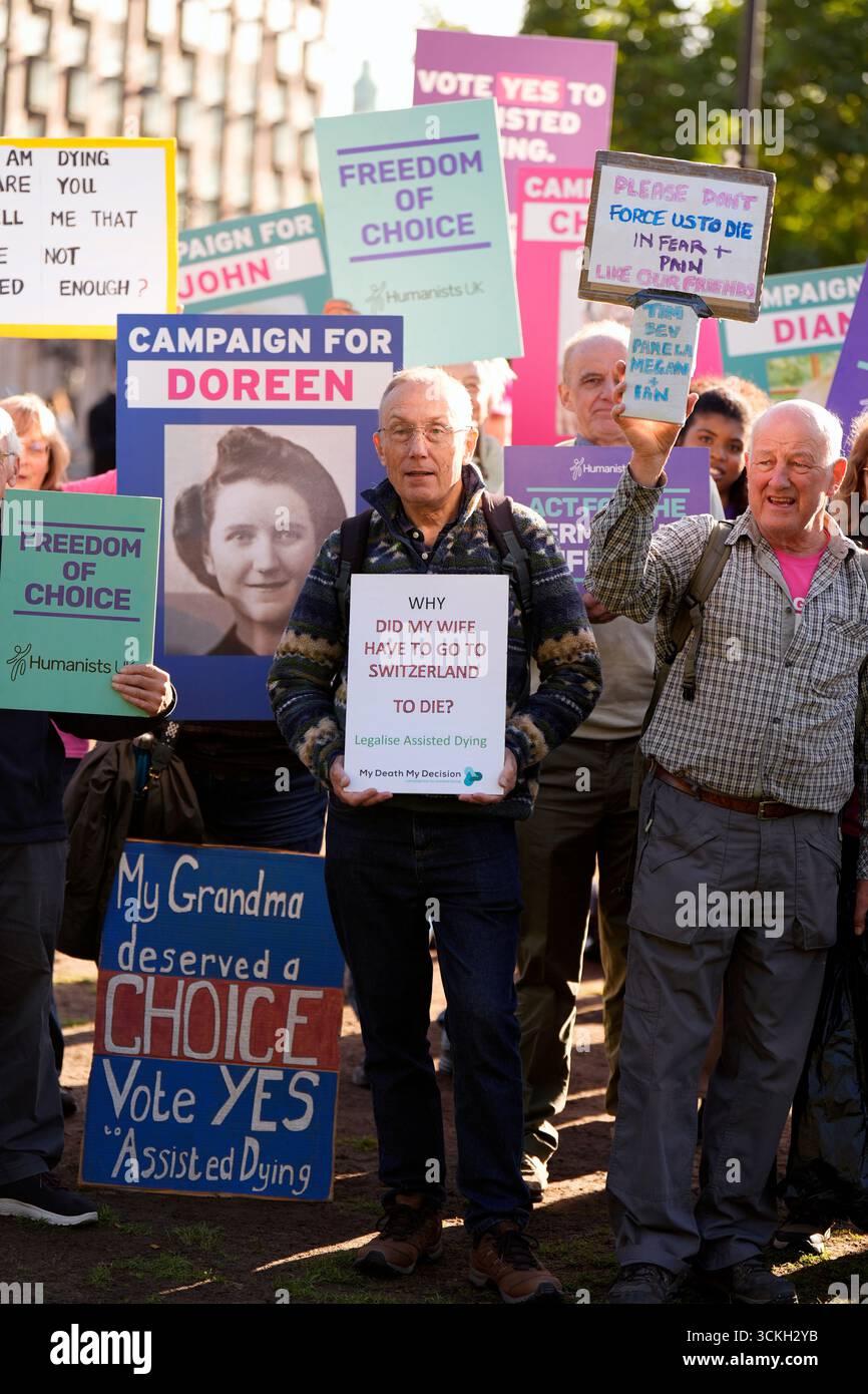 Complicative hi-res stock photography and images - Alamy