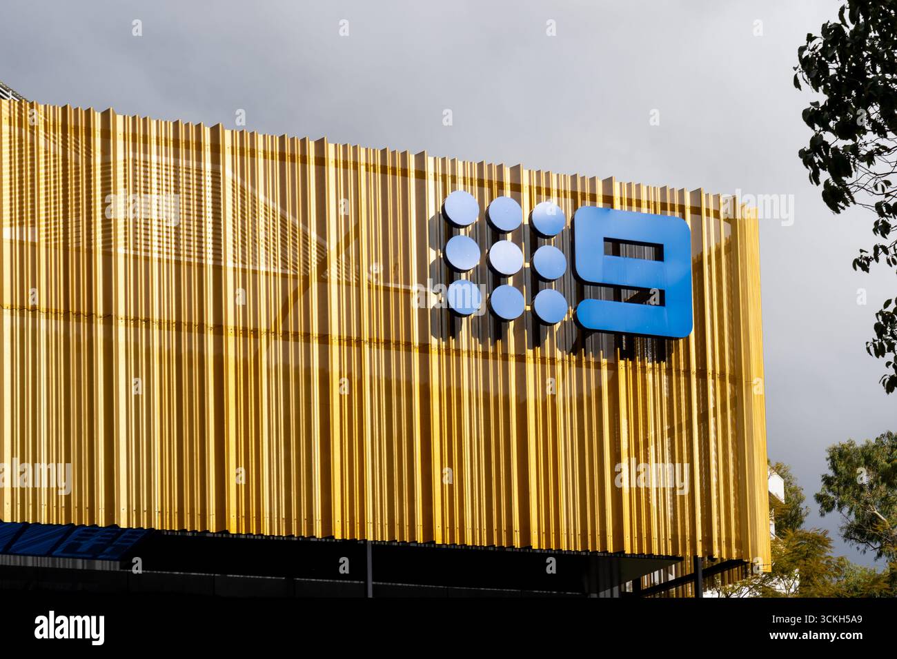 Channel nine logo hi-res stock photography and images - Alamy