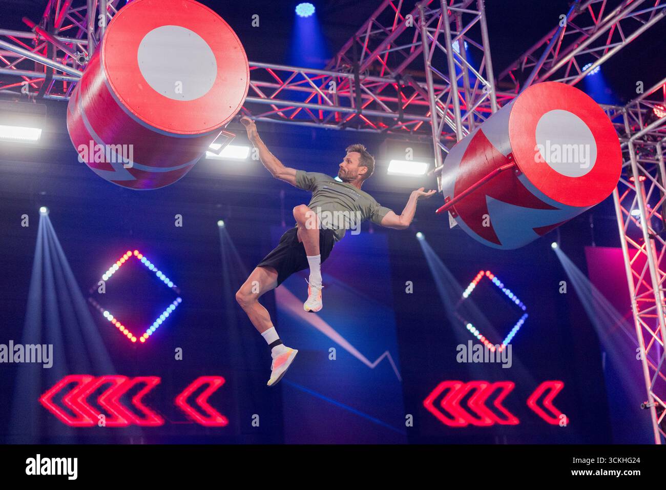 PRODUCTION - 24 June 2025, North Rhine-Westphalia, Cologne: Sven ...