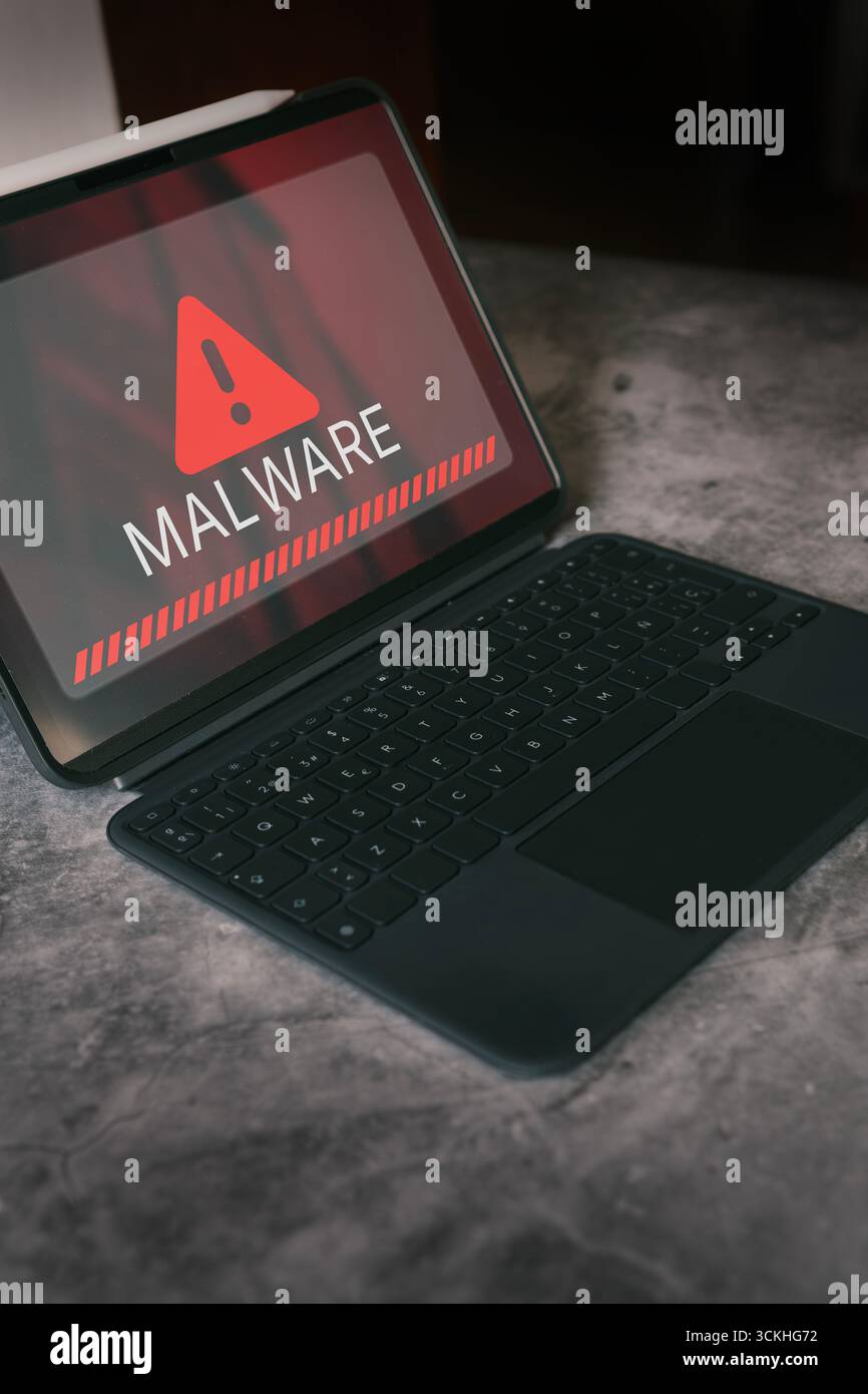 Security breach error cyber hi-res stock photography and images - Alamy