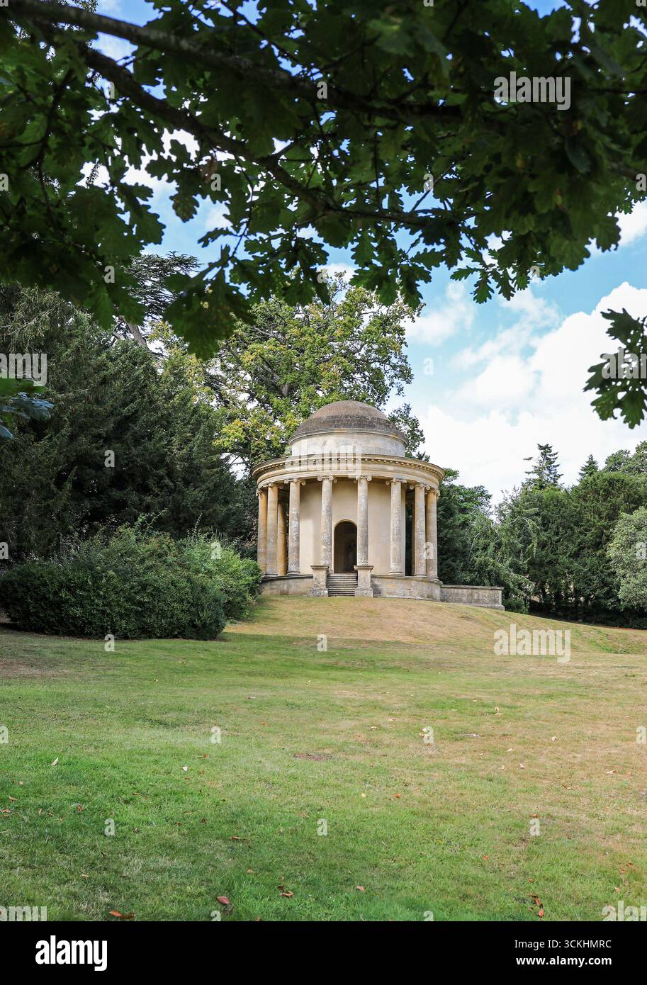 The Temple of Ancient Virtue at Stowe House, Stowe Gardens, Stowe ...