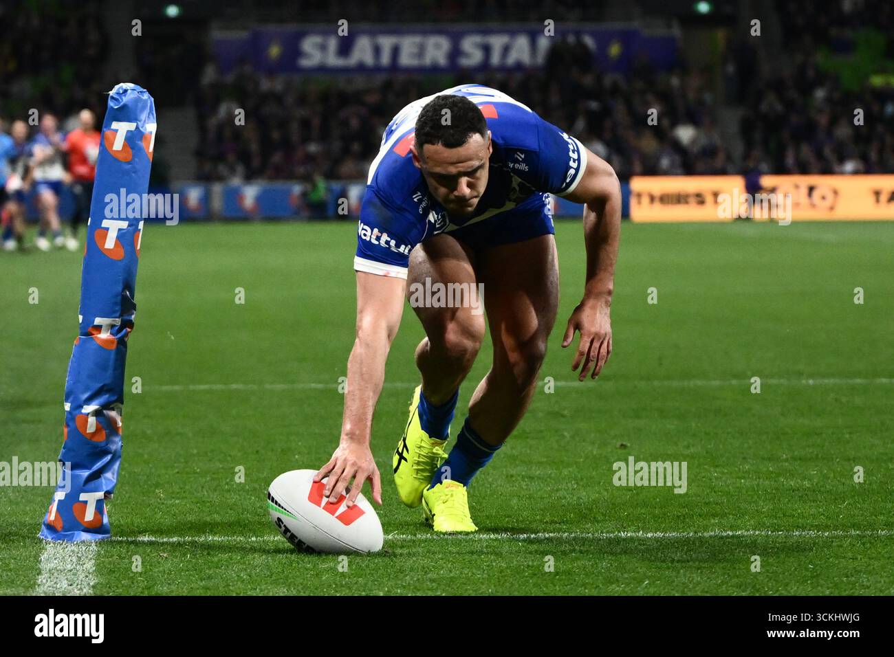 Jacob Kiraz of the Bulldogs scores a try during the NRL Qualifying ...