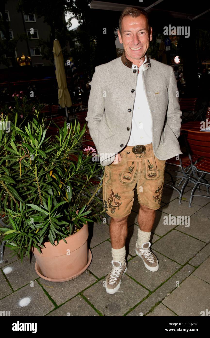 Markus Othmer Moderator Muenchen 11.09.2025 Papa Benz Hofbraeu ...
