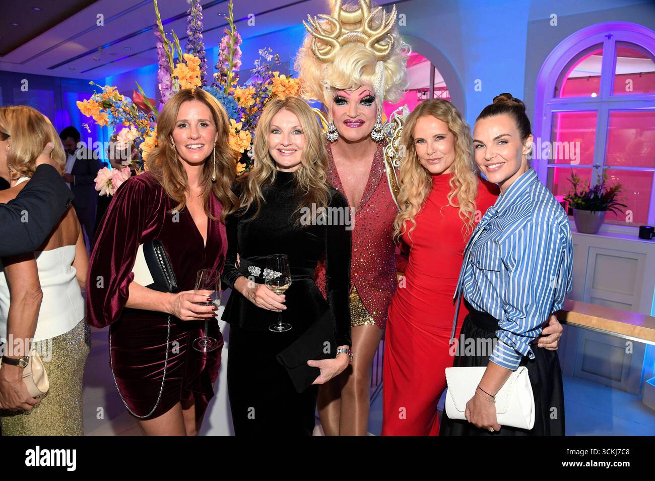 Mareile Höppner, Frauke Ludowig, Olivia Jones, Katja Burkard und Annika ...