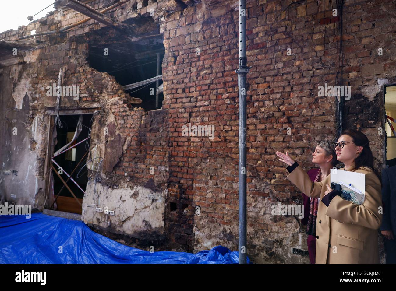 Foreign Secretary Yvette Cooper and the Prime Minister of Ukraine ...