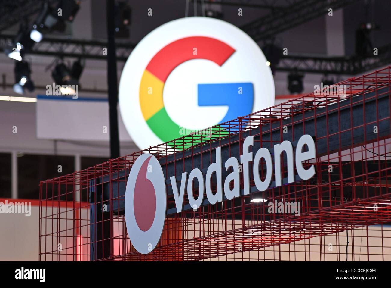 Randmotiv:Google ,vodafone Logo,Emblem,Markenlogo,Markenemblem. IAA ...