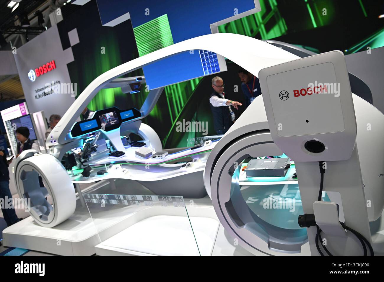 Stand vom Auto Zulieferer Bosch. IAA Mobility 2025 in der Messe ...
