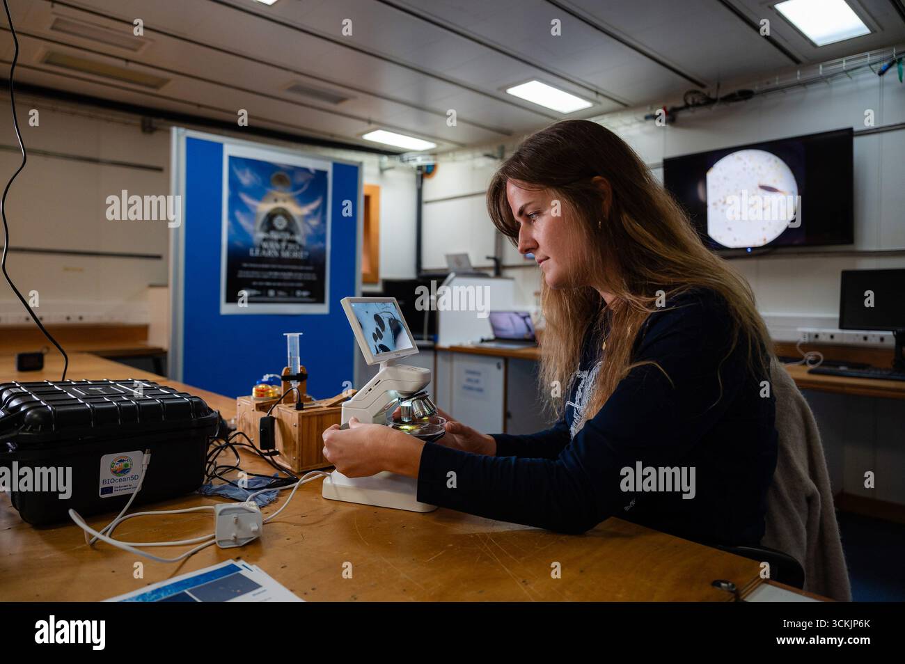 EDITORIAL USE ONLY Dr Lisa Friberg an oceanographer in the main lab, at ...