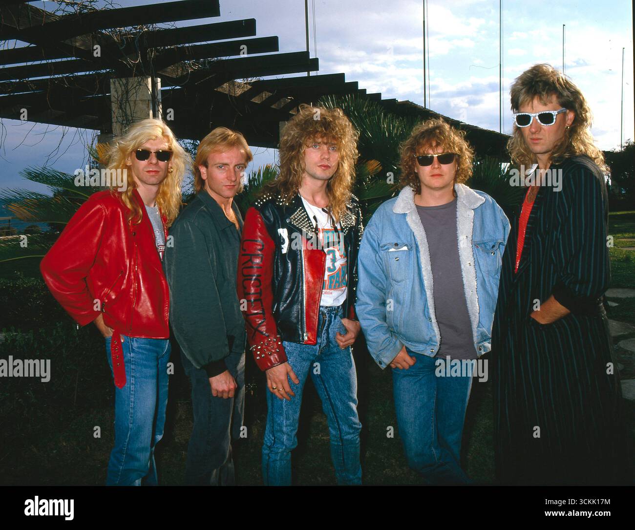 Def leppard hi-res stock photography and images - Alamy