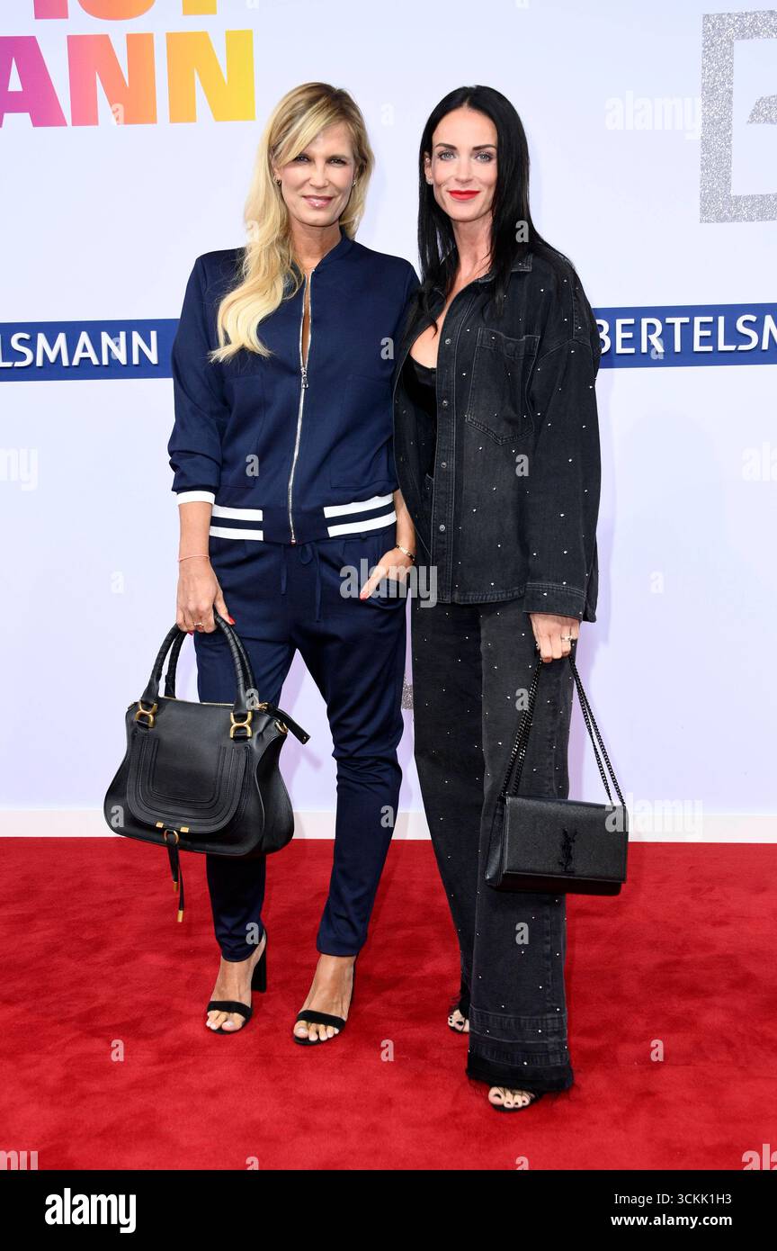 Verena Wriedt und Bianca Bos bei der Bertelsmann Party 2025 in der ...