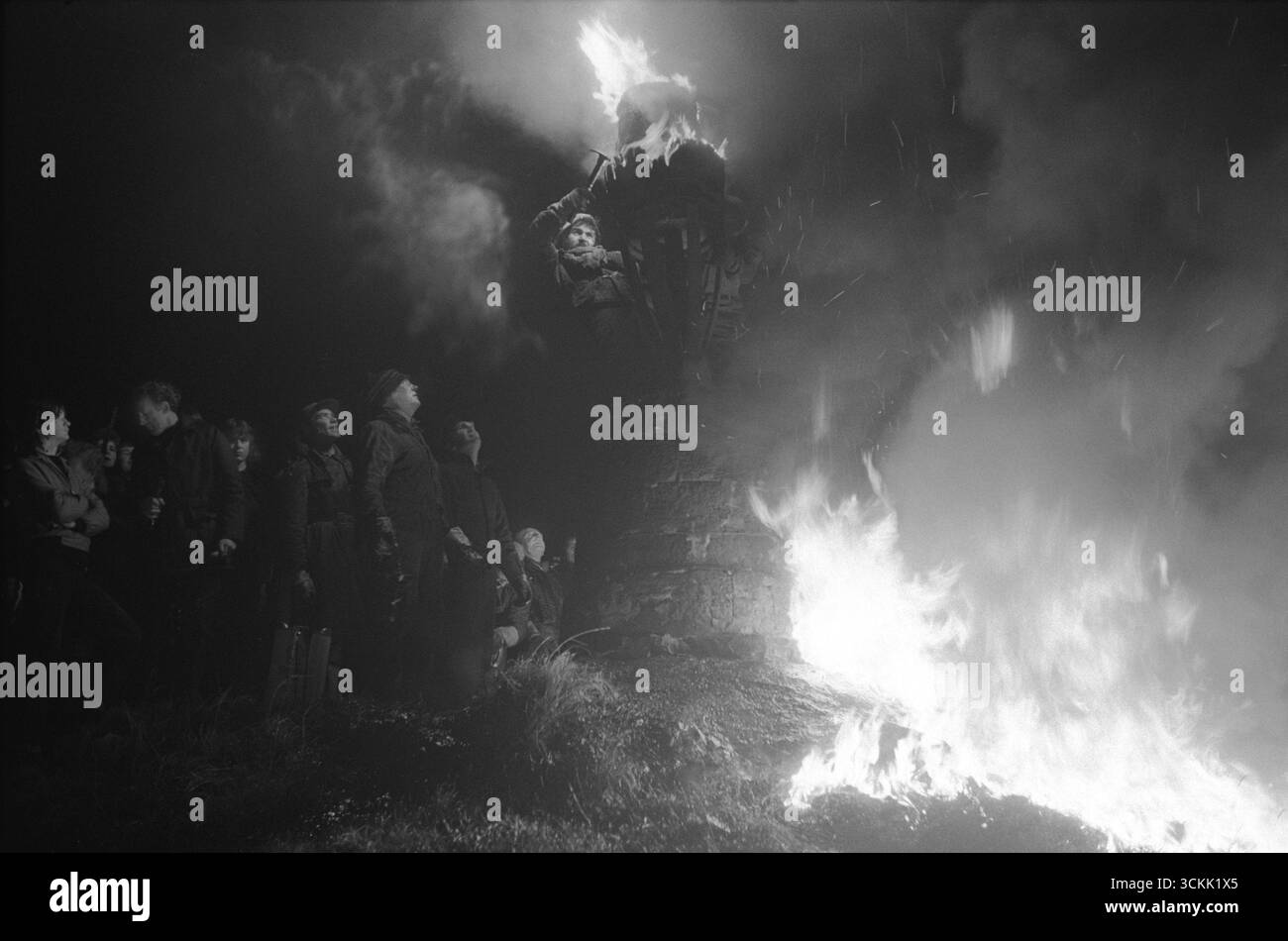 Wood burning fire on Black and White Stock Photos & Images - Alamy