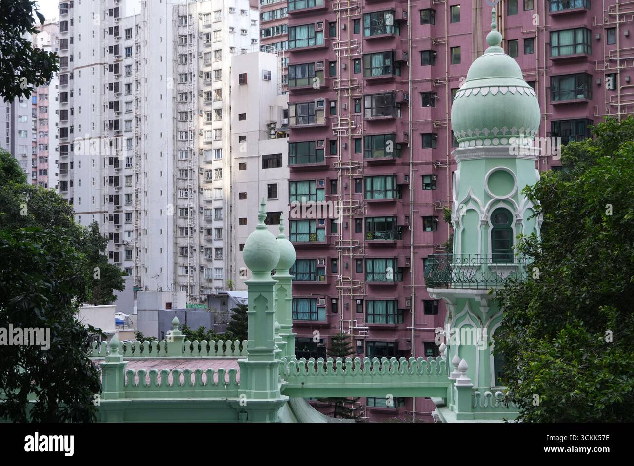 Jamia Mosque, Mid-levels Hong Kong the oldest mosque in Hong Kong ...