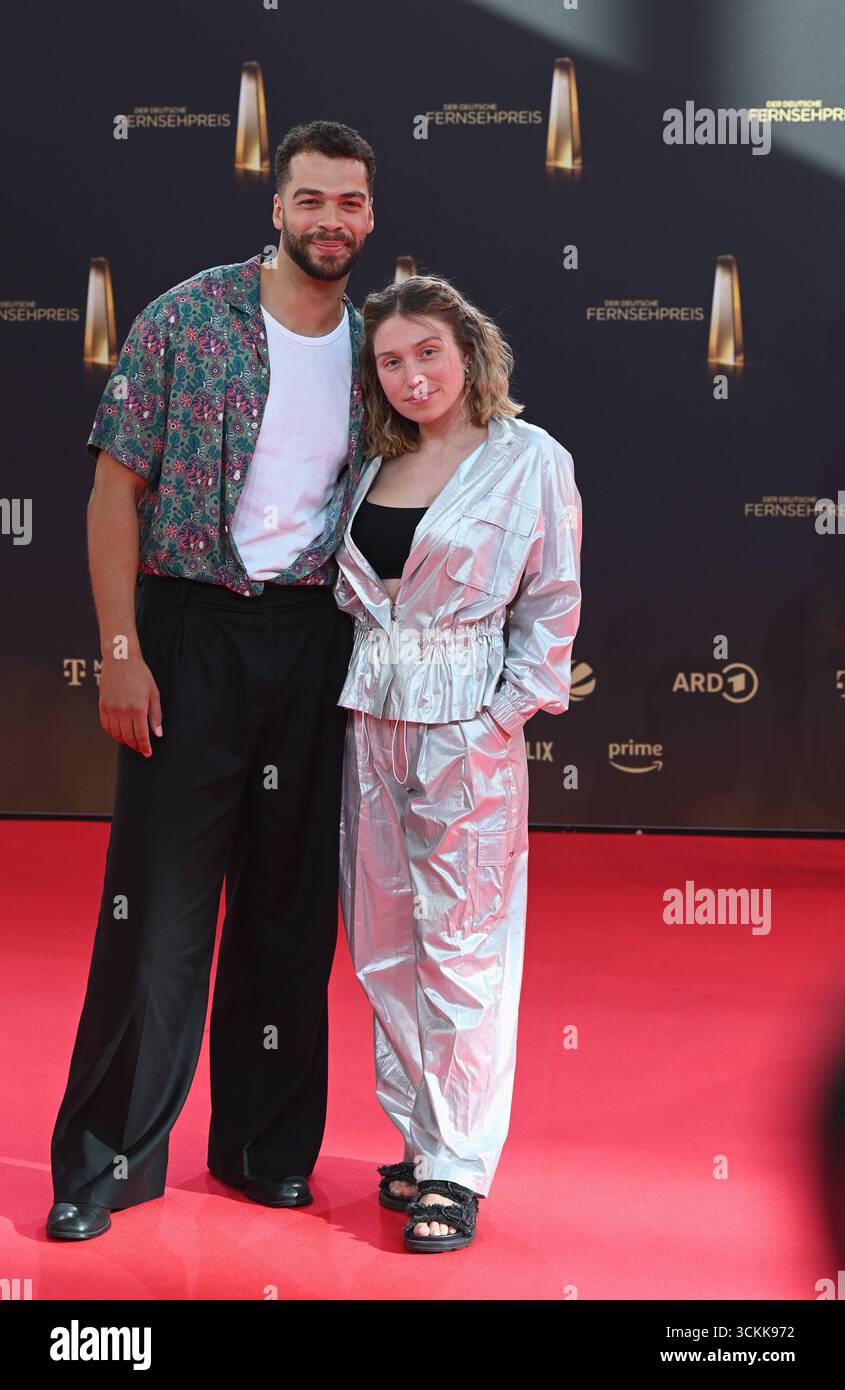 Podcaster Timothy Hill und Bianca Heinicke kommt zur Gala und ...