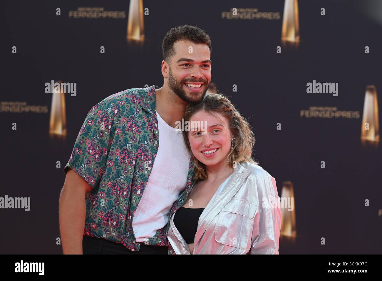 Podcaster Timothy Hill und Bianca Heinicke kommt zur Gala und ...